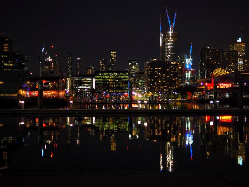 The Light of the Building Reflects the Yara River in Melbourne. Stock ...