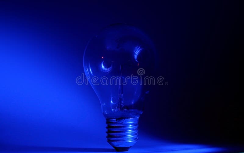 The Light Bulb without Electricity that Gives Blue Light in the Shadow ...