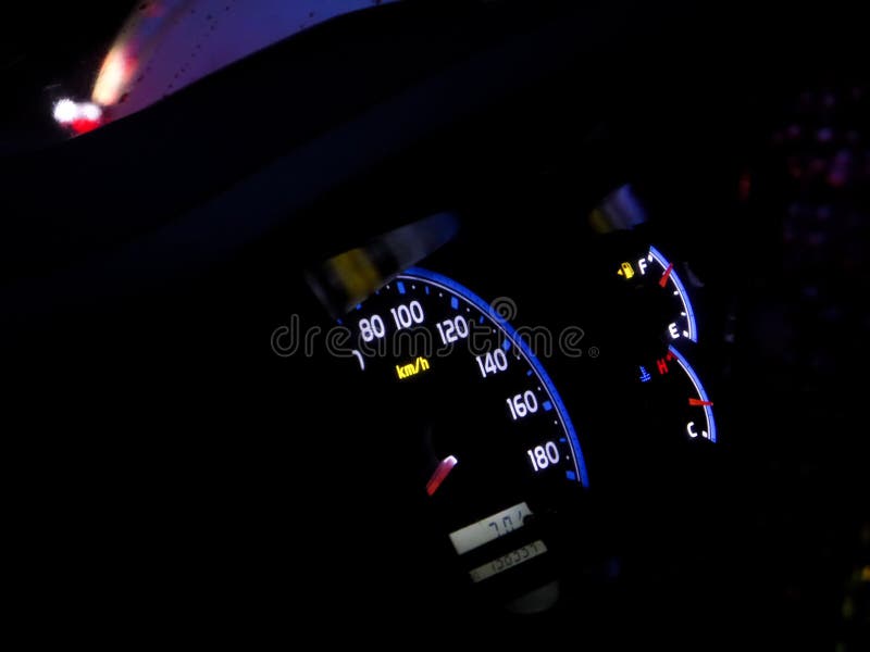 Car Dashboard Show Status Light Icon Engine ,Engine Oil and Battery ...