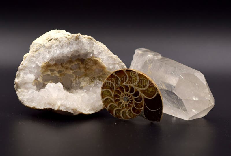 Light Colored Broken Geode with White Crystals Stock Image - Image of ...