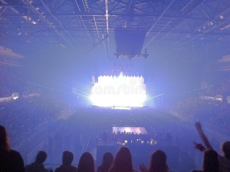 Light effects at a gig editorial photography. Image of lighting - 45066487