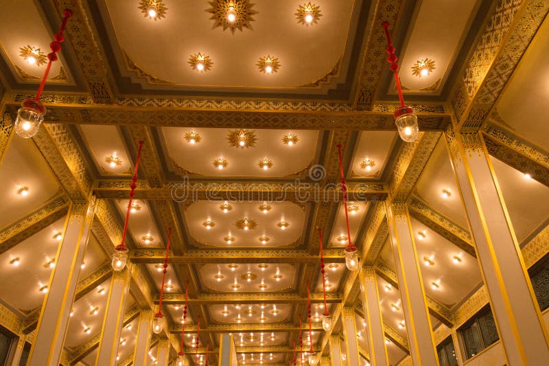 Golden Ceiling Stock Photos - Download 10,507 Royalty Free Photos