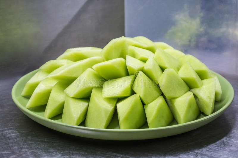 Light Green Melon on Green Plate Stock Image - Image of fresh, lush ...