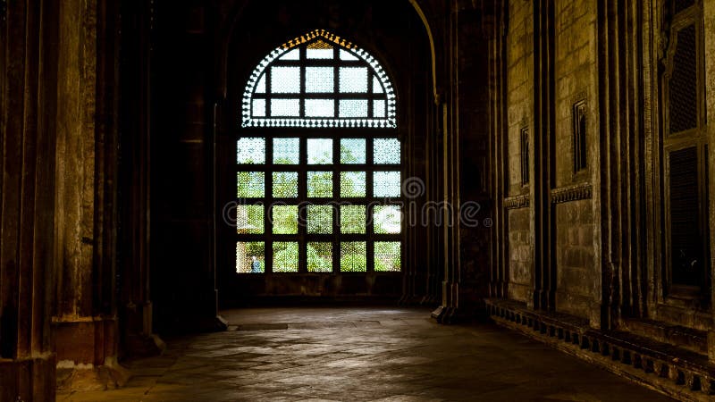 Light through Lattice is Islamic Architecture Associated with the ...