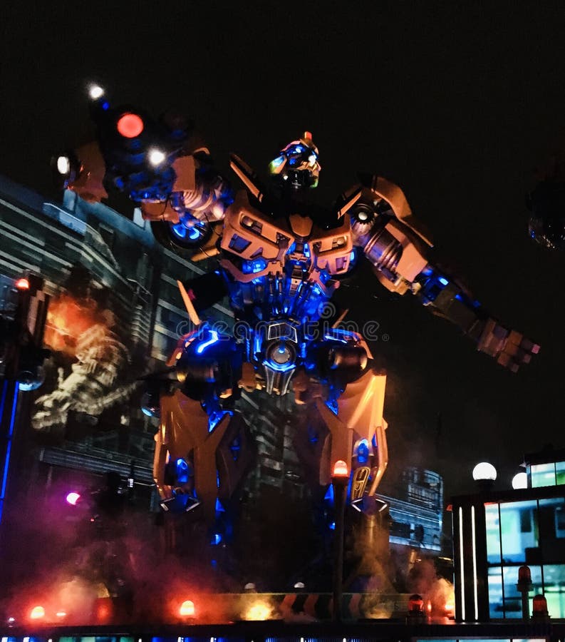 Bumblebee editorial stock photo. Image of blue, yellow - 205719468