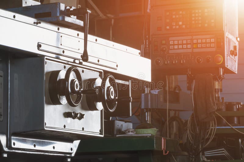 Light Reflection on Surface of Milling Machine in Manufacturing ...