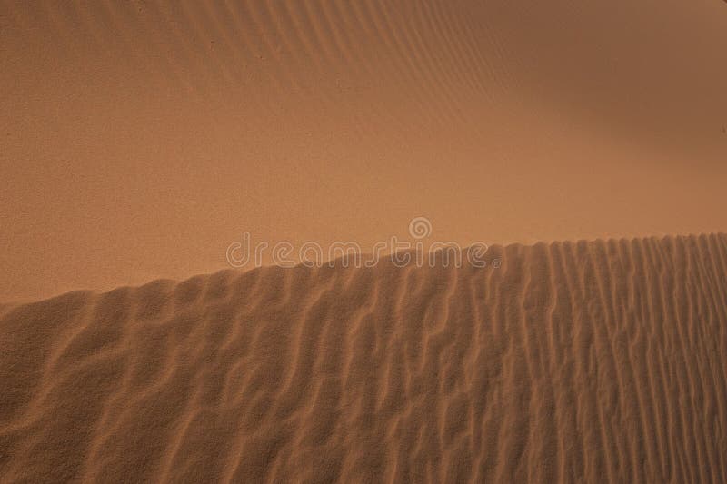 Light and Shadow on Smooth and Textured Sand Stock Illustration ...