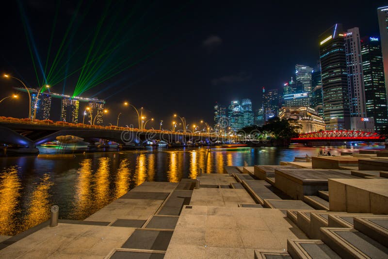 Light Show at Night on Marina Bay Editorial Photo - Image of finance ...