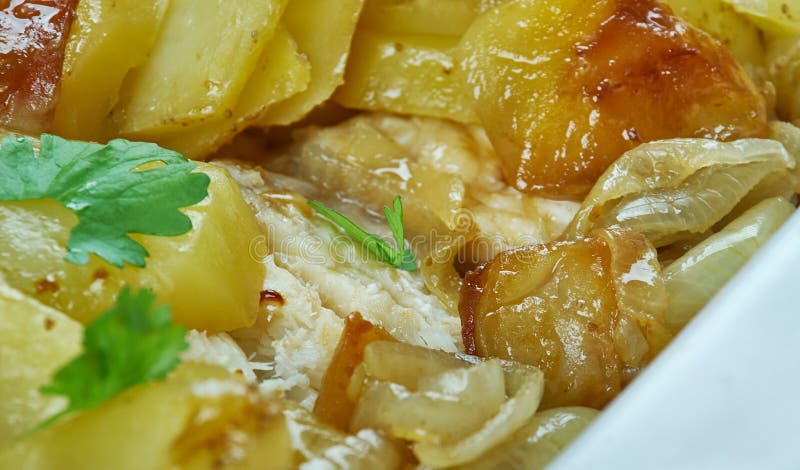 Light Smoked Haddock Fish Pie Stock Image - Image of golden, green ...