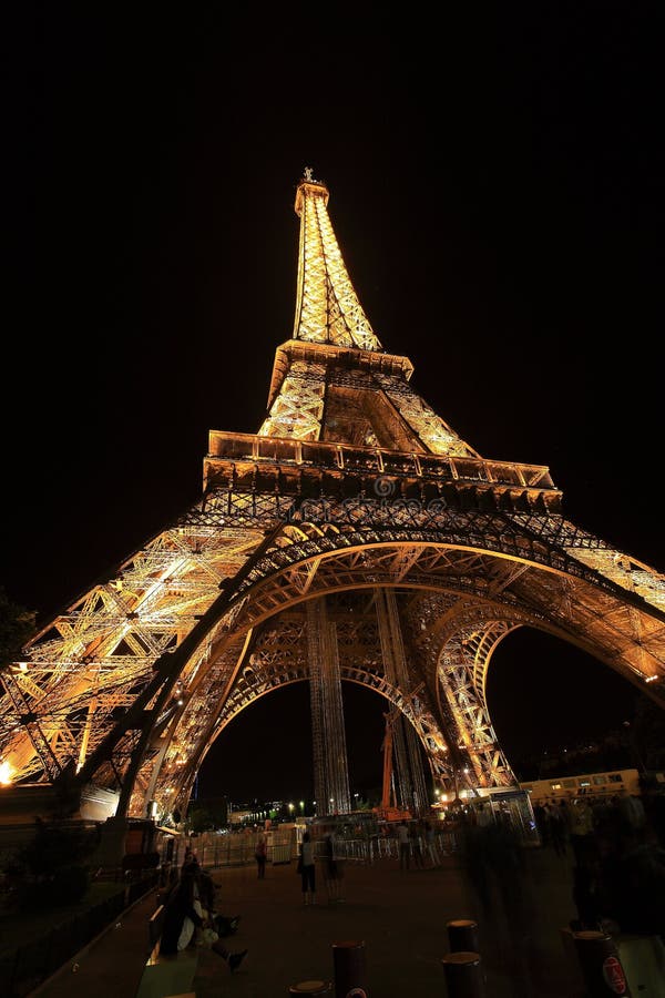 Light tower editorial photography. Image of tower, high - 48747007