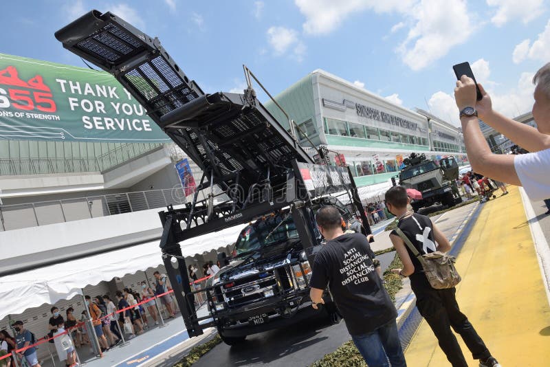 The Light Utility Vehicle Mobile Adjustable Ramp System MARS on Display ...
