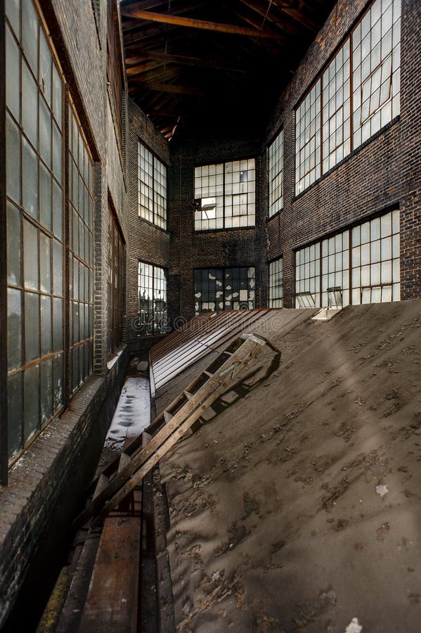 Abandoned Factory - Youngstown, Ohio Stock Photo - Image of white ...