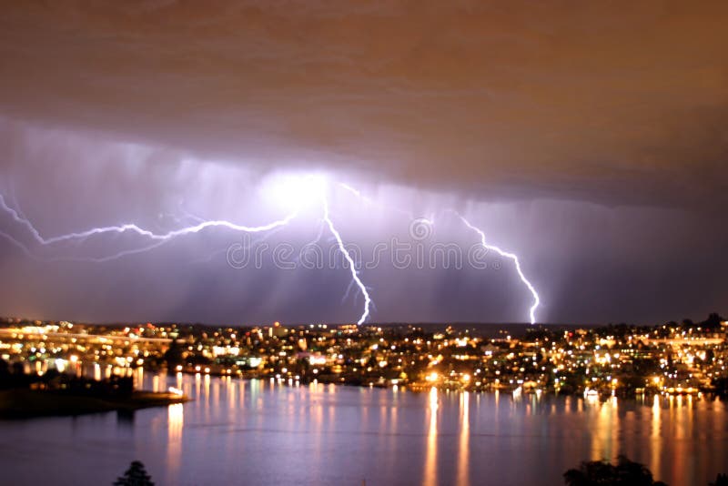 Lightning over seattle stock image. Image of storm, lightning - 521271