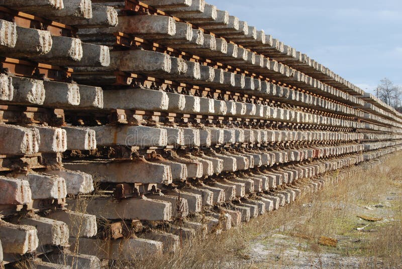 Lignes Des Longerons Et Des Traverses Image stock - Image du ...