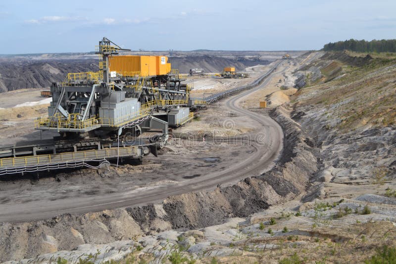 Lignite mining stock image. Image of generation, digger - 27914517
