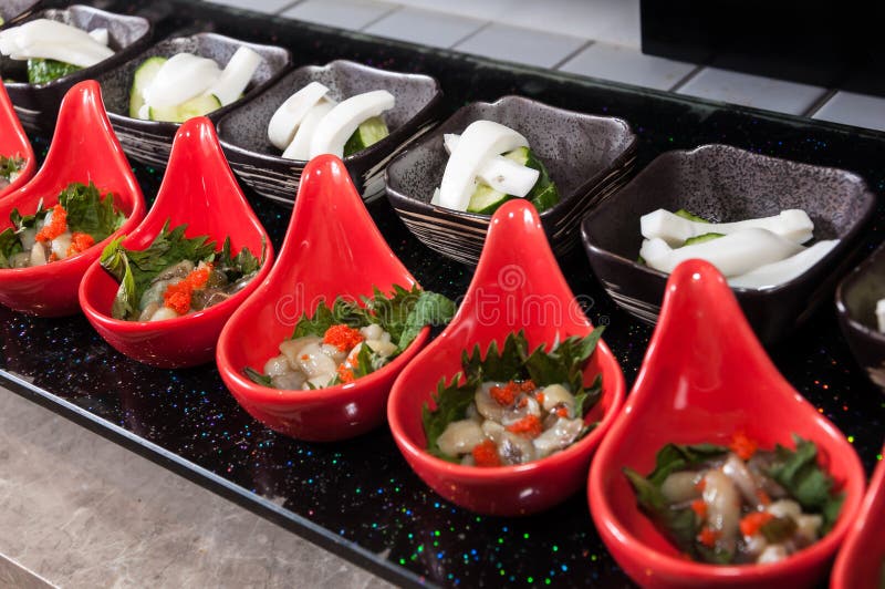 Lijst Met Koude Snacks En Vruchten Stock Foto - Image of vers, room ...