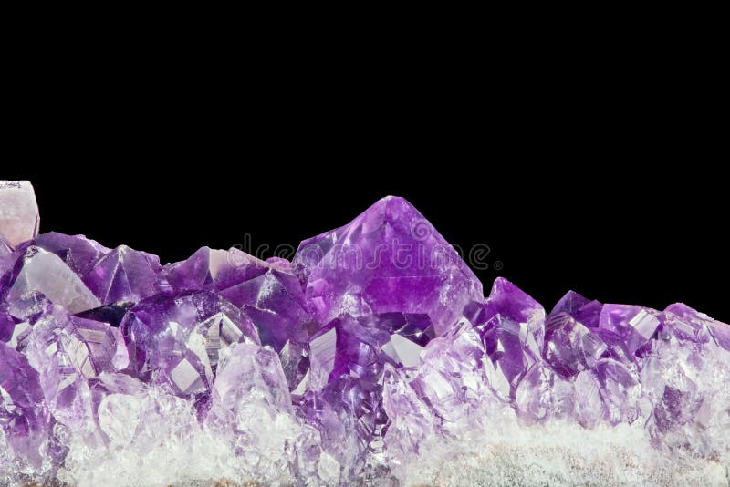 Lilac Amethyst Druse Isolated on Black Stock Photo - Image of amethyst ...