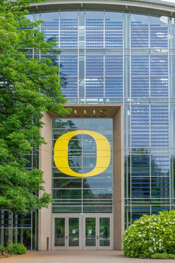Lillis Hall on the Campus of the University of Oregon Editorial Photo - Image of study, complex ...