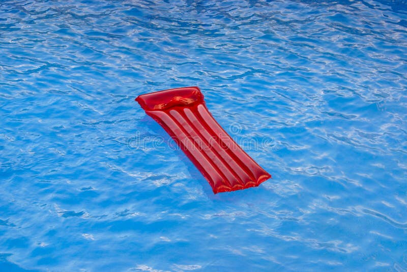 Lilo On Pool Picture. Image: 1650556