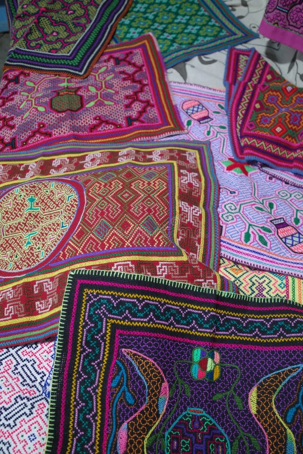 Lima, Peru - Dec 3, 2023: Traditonal Amazonian Shipibo Konibo Art ...