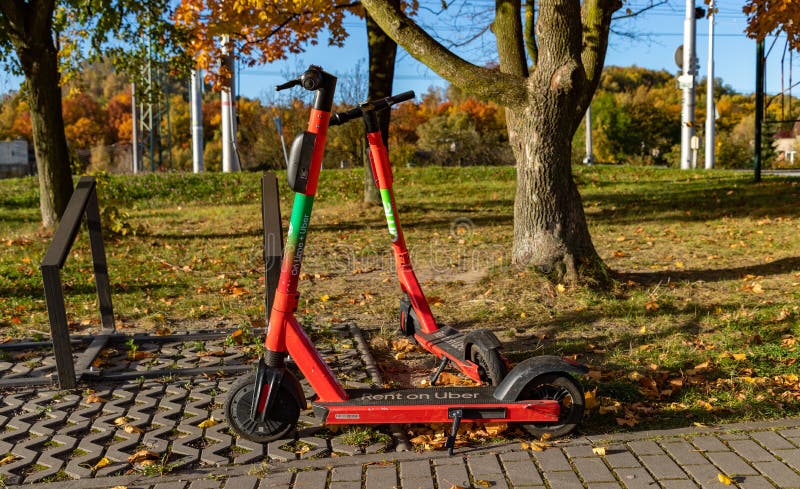 Lime and Uber Scooters editorial photography. Image of autumn - 234183172