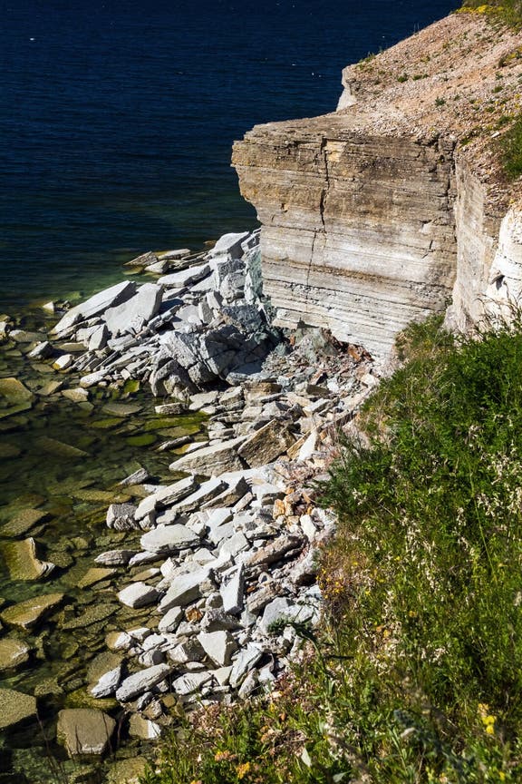 Limestone Banks stock photo. Image of europe, coast, paleozoic - 27896342