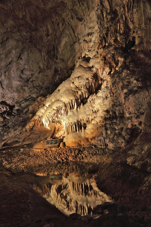 Carlsbad Caverns National Park with Mirror Lake and Limestone Deposits ...