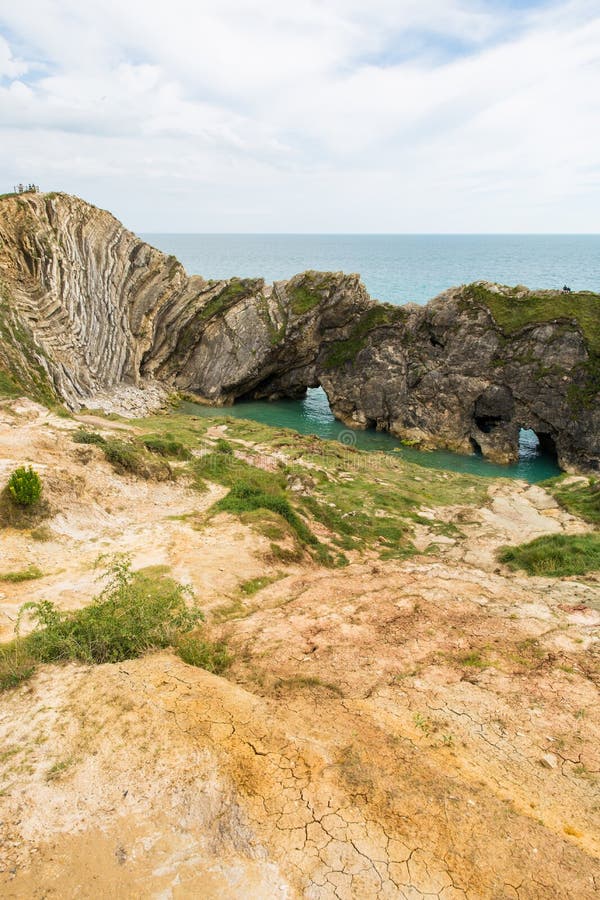 Limestone Foldings on Stair Hole Chalk Cliffs and Atlantic Ocean Stock ...
