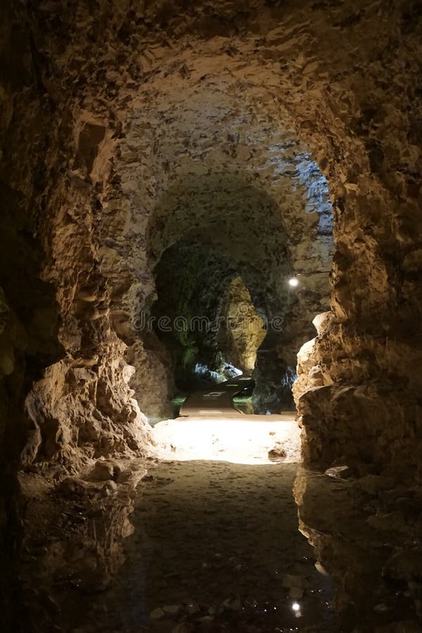 Limestone mine stock image. Image of mining, cavesystem - 93042791