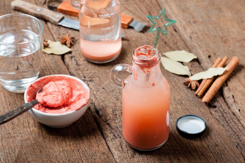 Limestone Solution in Cooking Stock Photo - Image of limestone, paste ...