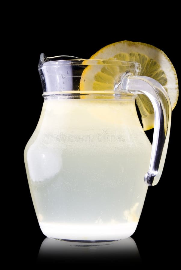 Limonada foto de archivo. Imagen de aislado, dulce, limonada - 13499268