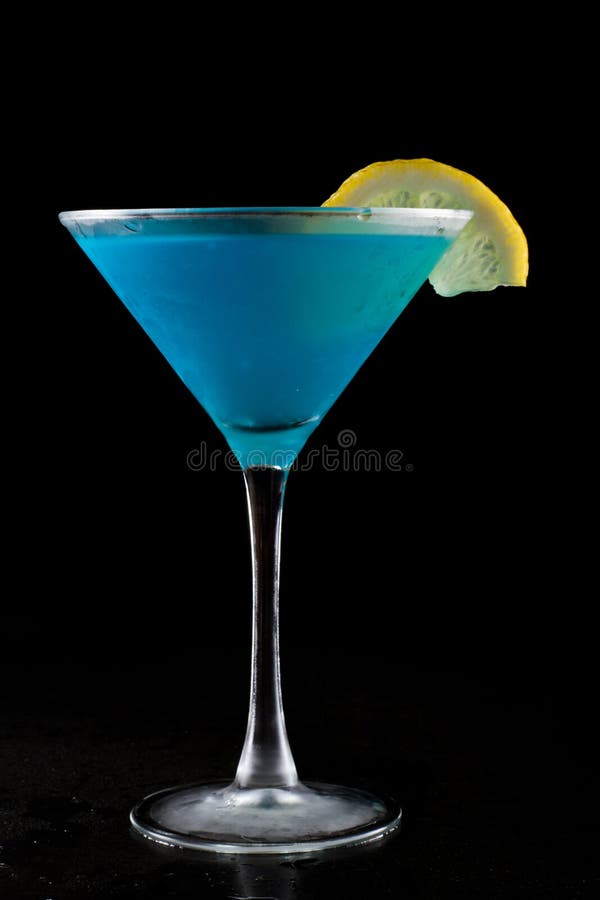 Limonada Azul En Un Vidrio Con Una Flor Foto de archivo - Imagen de ...