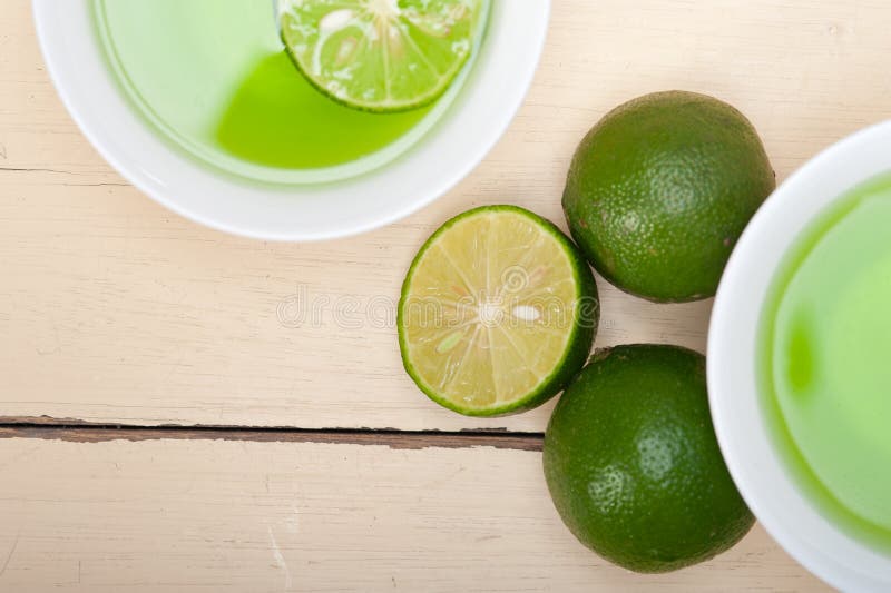 Limonada verde de la cal imagen de archivo. Imagen de casero - 47893495