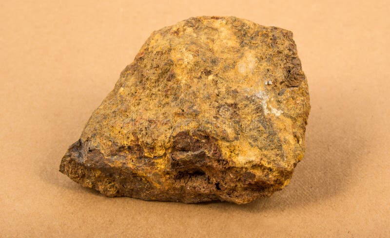 Limonita imagen de archivo. Imagen de quijada, hierro - 77761113