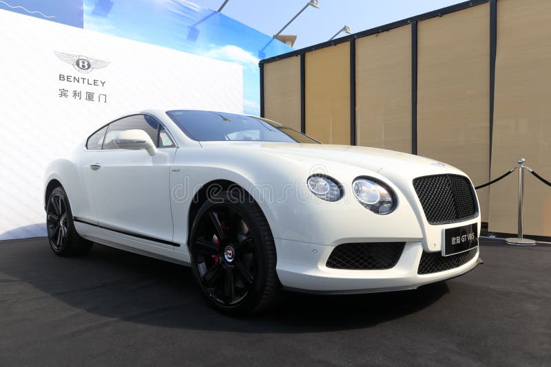 Voiture Continentale De Luxe Du GT V8 S De Série Blanche De Bentley ...