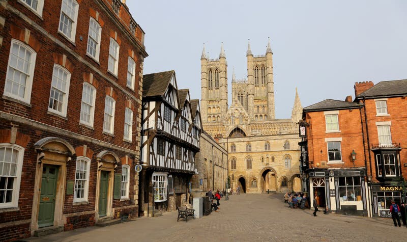 Lincoln cathedral quarter editorial image. Image of lincoln - 40398705