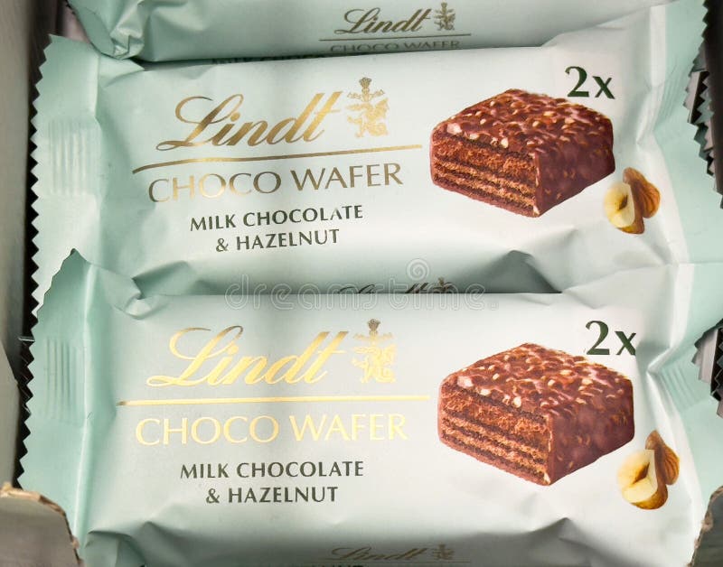 Lindt Choco Wafer Milk Chocolate Hazelnut Snack Packaging Close-up ...