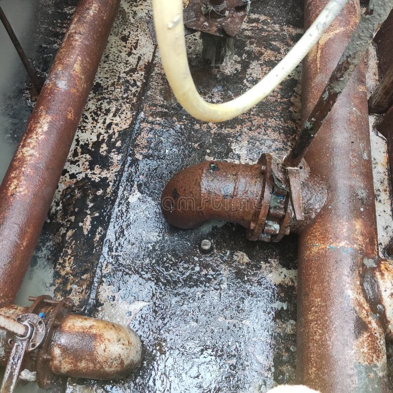 Line of Mud Tank Drilling Oil and Gas Stock Photo - Image of line ...