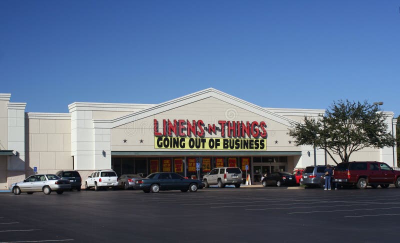 Linens n Things editorial photography. Image of bankruptcy - 7597777