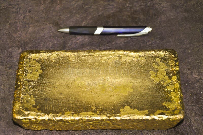 Lingote del oro Bar imagen de archivo. Imagen de ladrillo - 51001451