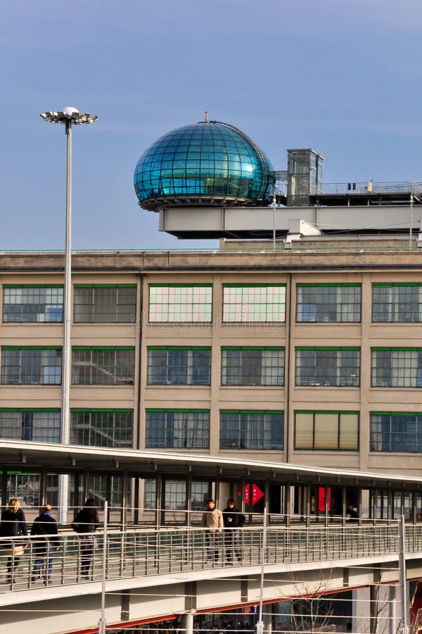 Usine De Fiat Lingotto, Torino, Turin Image stock - Image du rendez ...