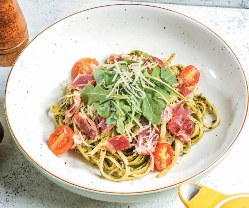 Linguine el pasta plate stock photo. Image of noodle - 302290858