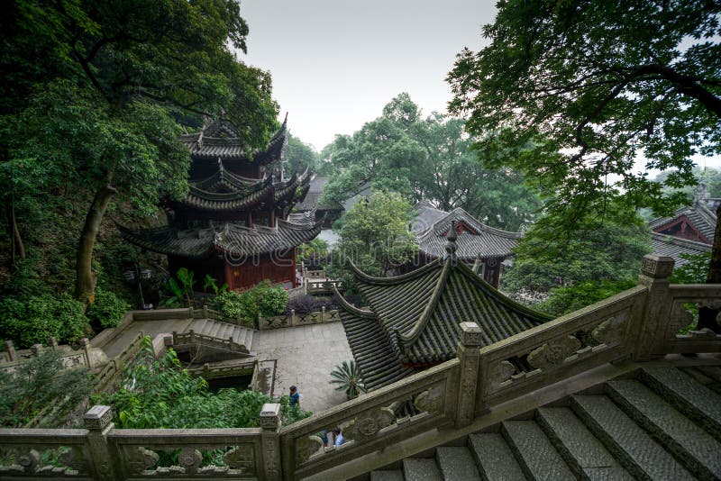 Lingyin Temple, Hangzhou, China Stock Photo - Image of culture, temple ...
