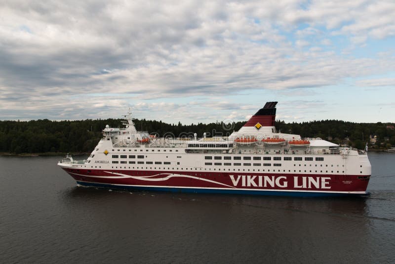 LINHA DE AMORELLA VIKING fotografia editorial. Imagem de turismo ...