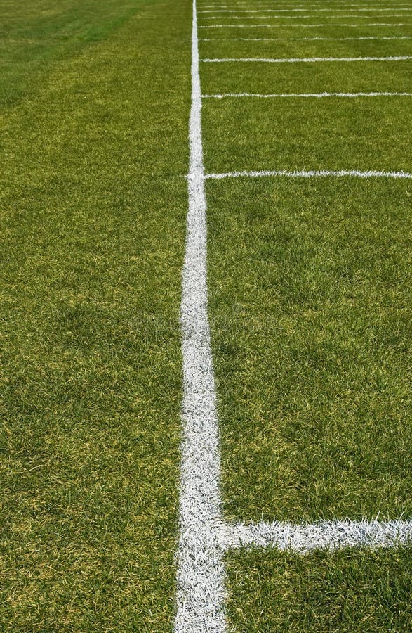 Linha Lateral De Um Campo De Futebol Imagem de Stock - Imagem de ...