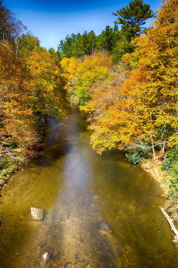 Linnville River Flowing through Blue Ridge Mountains Valleys Stock ...