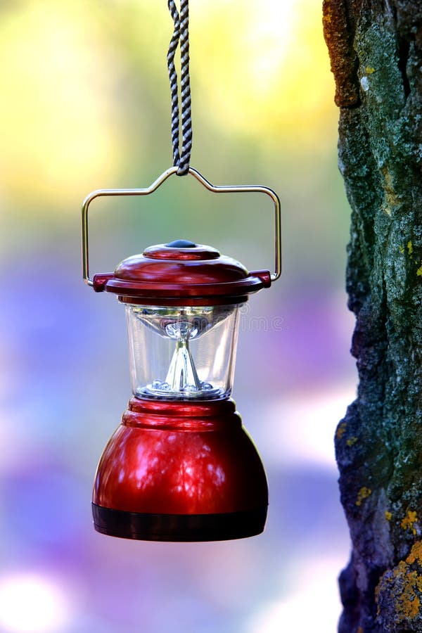 Linterna Del Campo En Cuerda Foto de archivo - Imagen de maneta ...