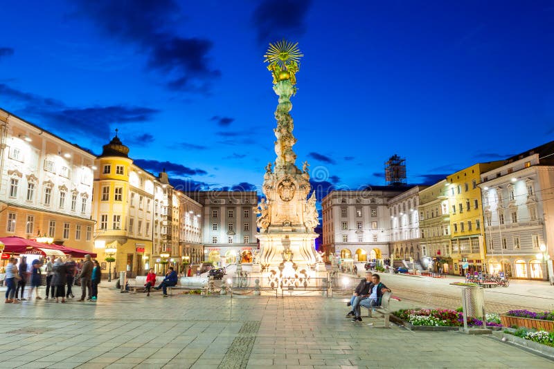 Hauptplatz Main Square, Linz Editorial Stock Image - Image of building ...