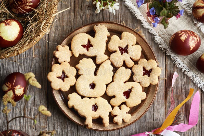 Linzer Cookie Shape Easter Animals Filled Strawberry Marmalade Eggs ...