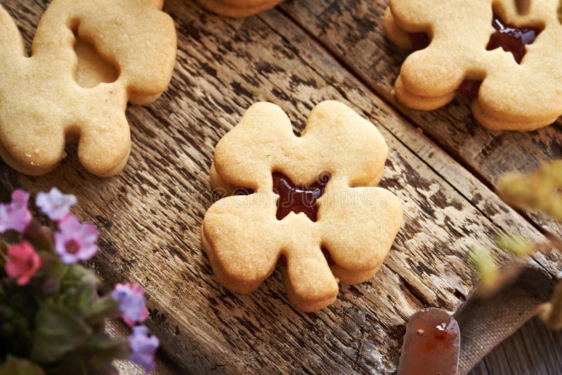 Linzer Easter Cookie Lungwort Flowers Spring Stock Photos - Free ...